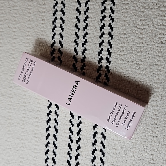 Lanera | Makeup | Lanera Luxury Foundation L4 Buff Beige | Poshmark